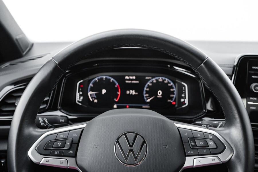 Volkswagen T-Roc 2023 Rīga, ar dzinēja tilpumu 1.50 L un nobraukumu 28 tūkst. km par 24650 €, foto 13 vietnē AUTOMOTO.COM.LV