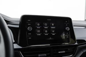 Volkswagen T-Roc 2023 Rīga, ar dzinēja tilpumu 1.50 L un nobraukumu 28 tūkst. km par 24650 €, foto 21 vietnē AUTOMOTO.COM.LV