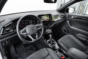Volkswagen T-Roc 2023 Rīga, ar dzinēja tilpumu 1.50 L un nobraukumu 28 tūkst. km par 24650 €, foto 23 vietnē AUTOMOTO.COM.LV