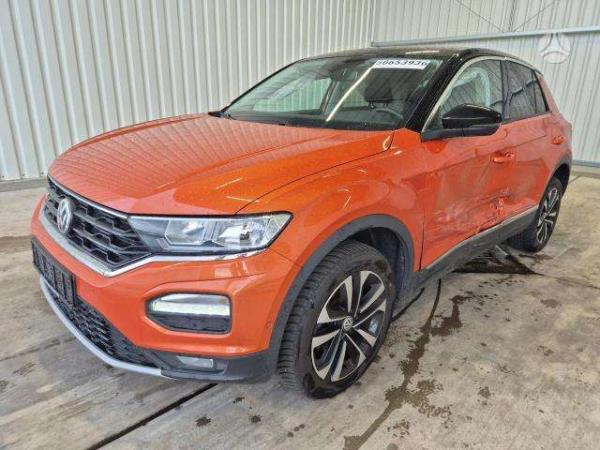 Orange Volkswagen T-Roc 2019 in Kaunas, with an engine capacity of 1.60 L and mileage of 209 thousand km for 9650 €, photo 1 on AUTOMOTO.COM.LV