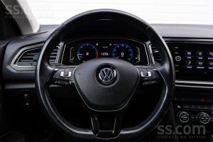 Oranžs Volkswagen T-Roc 2019 Rīga, ar dzinēja tilpumu 2.00 L un nobraukumu 70 tūkst. km par 17950 €, foto 19 vietnē AUTOMOTO.COM.LV
