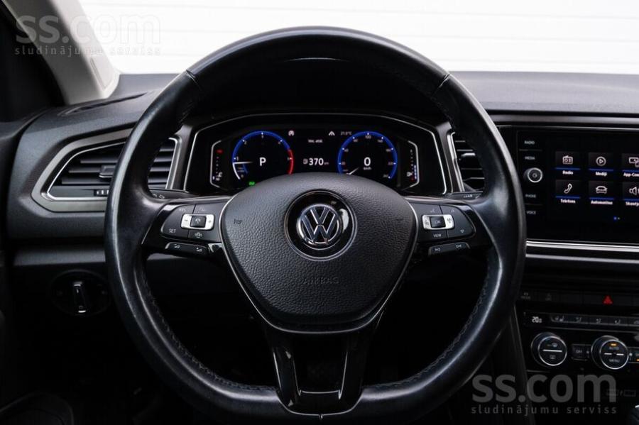 Oranžs Volkswagen T-Roc 2019 Rīga, ar dzinēja tilpumu 2.00 L un nobraukumu 70 tūkst. km par 17950 €, foto 19 vietnē AUTOMOTO.COM.LV