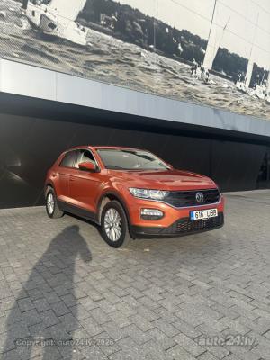 Orange Volkswagen T-Roc 2019 in Tallinn, with an engine capacity of 1.00 L and mileage of 133 thousand km for 13700 €, photo  on AUTOMOTO.COM.LV