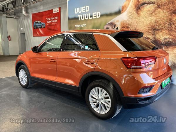 Orange Volkswagen T-Roc 2019 in Tallinn, with an engine capacity of 1.00 L and mileage of 139 thousand km for 14200 €, photo 3 on AUTOMOTO.COM.LV