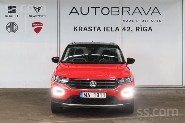 Sarkans Volkswagen T-Roc 2018 Rīga, ar dzinēja tilpumu 1.50 L un nobraukumu 104 tūkst. km par 17990 €, foto 2 vietnē AUTOMOTO.COM.LV