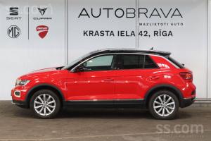 Sarkans Volkswagen T-Roc 2018 Rīga, ar dzinēja tilpumu 1.50 L un nobraukumu 104 tūkst. km par 17990 €, foto 5 vietnē AUTOMOTO.COM.LV
