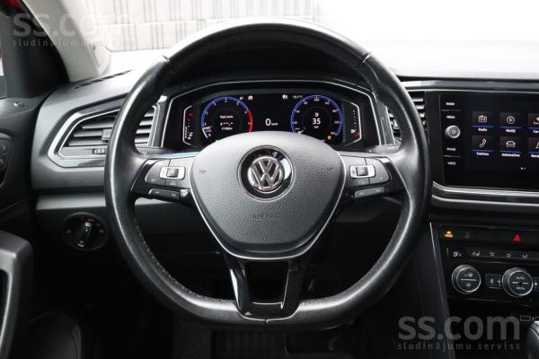 Sarkans Volkswagen T-Roc 2018 Rīga, ar dzinēja tilpumu 1.50 L un nobraukumu 104 tūkst. km par 17990 €, foto 10 vietnē AUTOMOTO.COM.LV