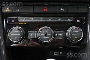 Sarkans Volkswagen T-Roc 2018 Rīga, ar dzinēja tilpumu 1.50 L un nobraukumu 104 tūkst. km par 17990 €, foto 14 vietnē AUTOMOTO.COM.LV