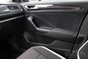Sarkans Volkswagen T-Roc 2018 Rīga, ar dzinēja tilpumu 1.50 L un nobraukumu 104 tūkst. km par 17990 €, foto 24 vietnē AUTOMOTO.COM.LV
