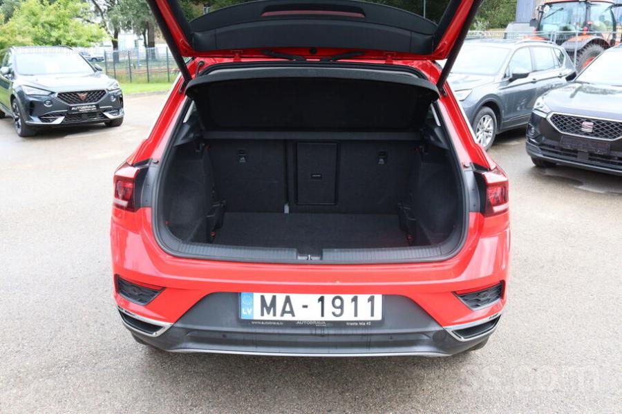Sarkans Volkswagen T-Roc 2018 Rīga, ar dzinēja tilpumu 1.50 L un nobraukumu 104 tūkst. km par 17990 €, foto 33 vietnē AUTOMOTO.COM.LV