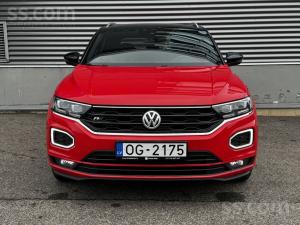 Sarkans Volkswagen T-Roc 2018 Rīga, ar dzinēja tilpumu 1.50 L un nobraukumu 170 tūkst. km par 16900 €, foto 9 vietnē AUTOMOTO.COM.LV