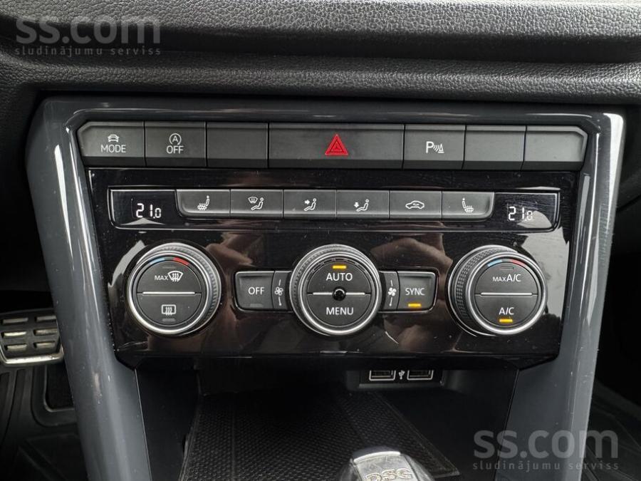 Sarkans Volkswagen T-Roc 2018 Rīga, ar dzinēja tilpumu 1.50 L un nobraukumu 170 tūkst. km par 16900 €, foto 20 vietnē AUTOMOTO.COM.LV