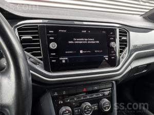 Sarkans Volkswagen T-Roc 2018 Rīga, ar dzinēja tilpumu 1.50 L un nobraukumu 170 tūkst. km par 16900 €, foto 23 vietnē AUTOMOTO.COM.LV