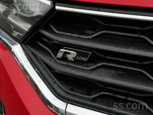 Sarkans Volkswagen T-Roc 2018 Rīga, ar dzinēja tilpumu 1.50 L un nobraukumu 170 tūkst. km par 16900 €, foto 29 vietnē AUTOMOTO.COM.LV