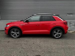 Red Volkswagen T-Roc 2018 in Riga, with an engine capacity of 1.50 L and mileage of 170 thousand km for 16900 €, photo 3 on AUTOMOTO.COM.LV