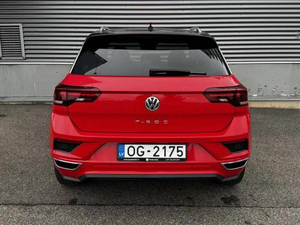 Sarkans Volkswagen T-Roc 2018 Rīga, ar dzinēja tilpumu 1.50 L un nobraukumu 170 tūkst. km par 16900 €, foto 4 vietnē AUTOMOTO.COM.LV