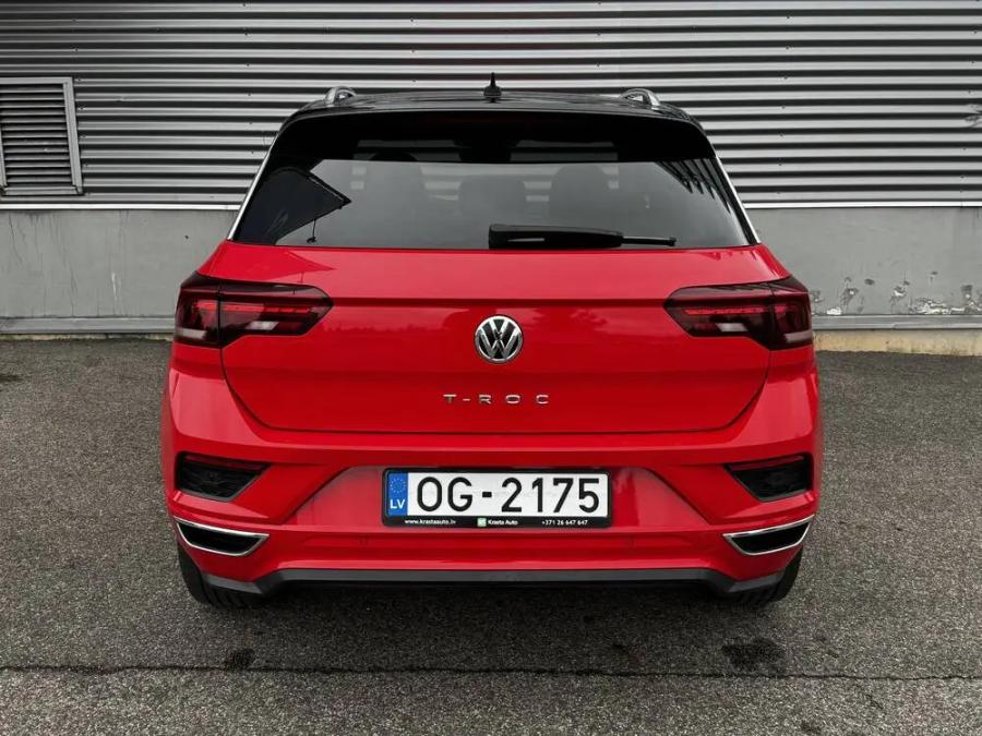 Red Volkswagen T-Roc 2018 in Riga, with an engine capacity of 1.50 L and mileage of 170 thousand km for 16900 €, photo 5 on AUTOMOTO.COM.LV