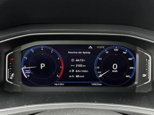 Red Volkswagen T-Roc 2018 in Riga, with an engine capacity of 1.50 L and mileage of 170 thousand km for 16900 €, photo 18 on AUTOMOTO.COM.LV