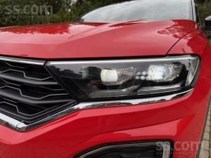 Red Volkswagen T-Roc 2018 in Riga, with an engine capacity of 2.00 L and mileage of 96 thousand km for 22800 €, photo 8 on AUTOMOTO.COM.LV