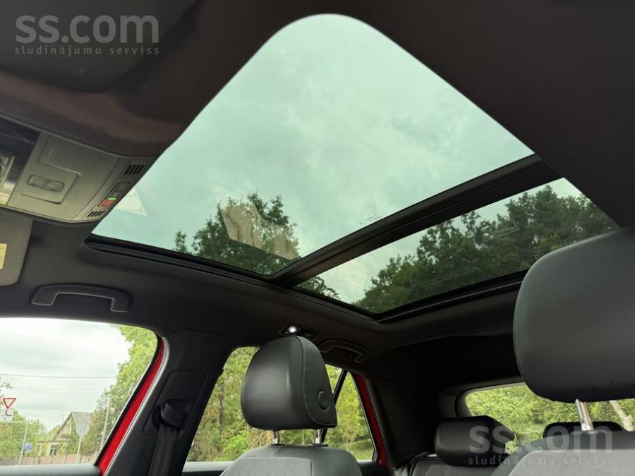 Red Volkswagen T-Roc 2018 in Riga, with an engine capacity of 2.00 L and mileage of 96 thousand km for 22800 €, photo 13 on AUTOMOTO.COM.LV
