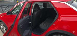 Red Volkswagen T-Roc 2019 in Vilnius, with an engine capacity of 1.50 L and mileage of 96 thousand km for 15500 €, photo 5 on AUTOMOTO.COM.LV