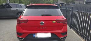 Red Volkswagen T-Roc 2019 in Vilnius, with an engine capacity of 1.50 L and mileage of 96 thousand km for 15500 €, photo 6 on AUTOMOTO.COM.LV