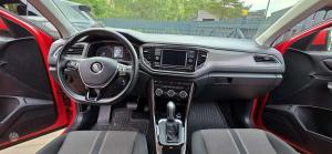 Red Volkswagen T-Roc 2019 in Vilnius, with an engine capacity of 1.50 L and mileage of 96 thousand km for 15500 €, photo 10 on AUTOMOTO.COM.LV