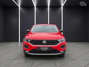 Red Volkswagen T-Roc 2020 in Kaunas, with an engine capacity of 2.00 L and mileage of 45 thousand km for 24436 €, photo 2 on AUTOMOTO.COM.LV