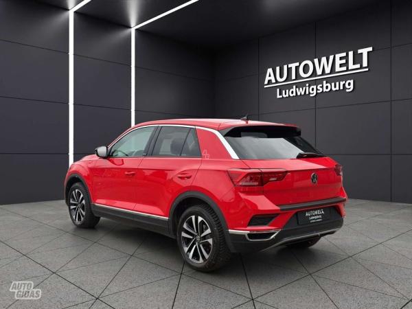 Red Volkswagen T-Roc 2020 in Kaunas, with an engine capacity of 2.00 L and mileage of 45 thousand km for 24436 €, photo 7 on AUTOMOTO.COM.LV