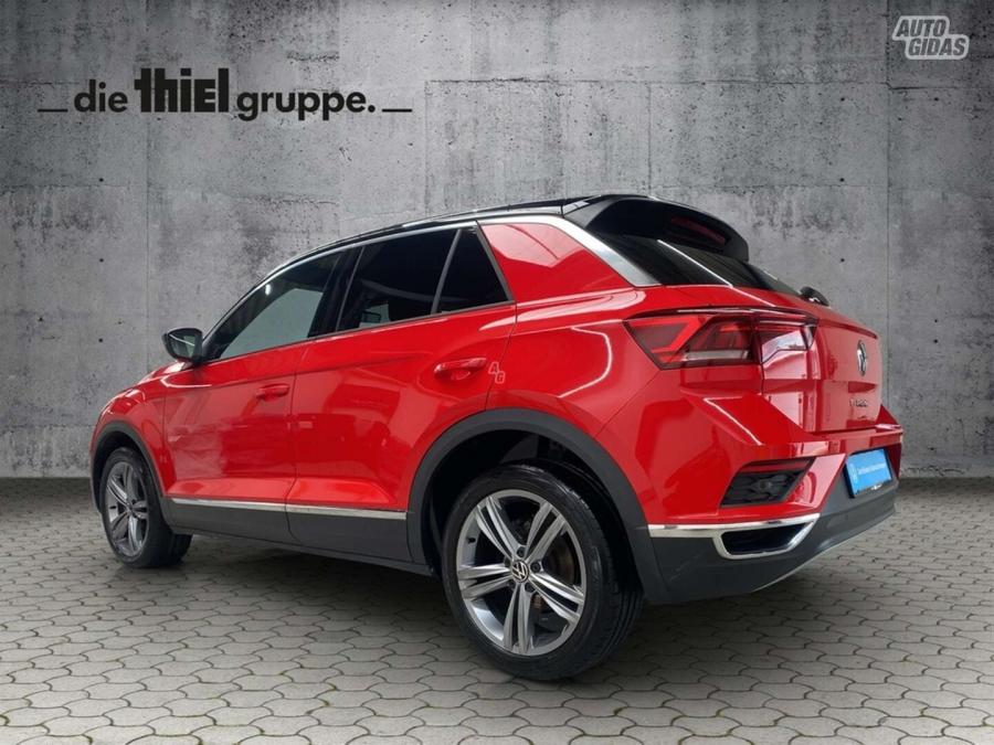 Red Volkswagen T-Roc 2021 in Kaunas, with an engine capacity of 1.50 L and mileage of 37 thousand km for 24316 €, photo 7 on AUTOMOTO.COM.LV
