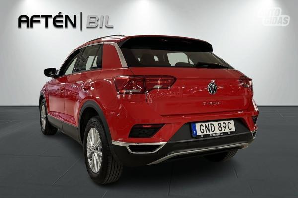 Sarkans Volkswagen T-Roc 2022 Kauņa, ar dzinēja tilpumu 0.00 L un nobraukumu 31 tūkst. km par 24845 €, foto 9 vietnē AUTOMOTO.COM.LV
