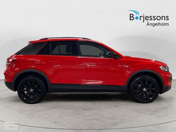 Red Volkswagen T-Roc 2022 in Kaunas, with an engine capacity of 0.00 L and mileage of 68 thousand km for 32166 €, photo 2 on AUTOMOTO.COM.LV