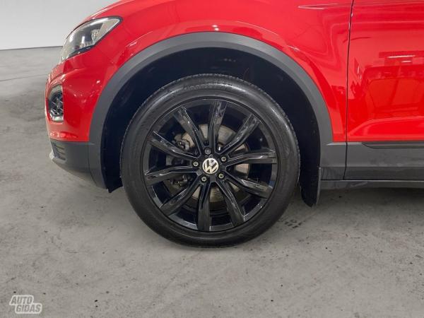 Red Volkswagen T-Roc 2022 in Kaunas, with an engine capacity of 0.00 L and mileage of 68 thousand km for 32166 €, photo 4 on AUTOMOTO.COM.LV