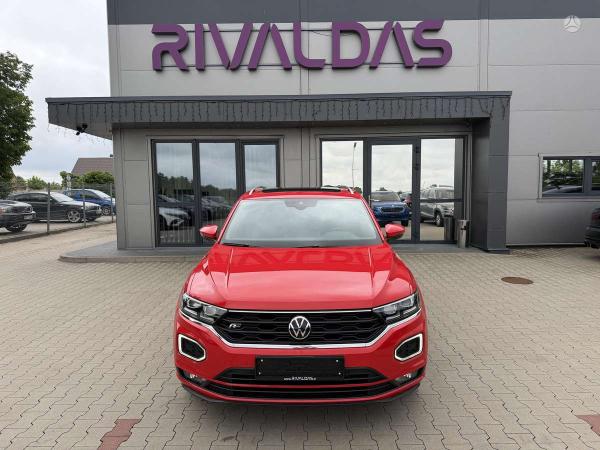 Sarkans Volkswagen T-Roc 2022 Šauļi, ar dzinēja tilpumu 1.50 L un nobraukumu 200 tūkst. km par 17990 €, foto 1 vietnē AUTOMOTO.COM.LV