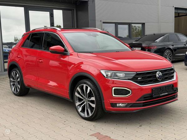 Sarkans Volkswagen T-Roc 2022 Šauļi, ar dzinēja tilpumu 1.50 L un nobraukumu 200 tūkst. km par 17990 €, foto 2 vietnē AUTOMOTO.COM.LV
