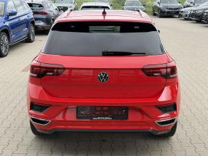 Sarkans Volkswagen T-Roc 2022 Šauļi, ar dzinēja tilpumu 1.50 L un nobraukumu 200 tūkst. km par 17990 €, foto 9 vietnē AUTOMOTO.COM.LV