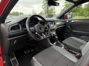 Sarkans Volkswagen T-Roc 2022 Šauļi, ar dzinēja tilpumu 1.50 L un nobraukumu 200 tūkst. km par 17990 €, foto 11 vietnē AUTOMOTO.COM.LV