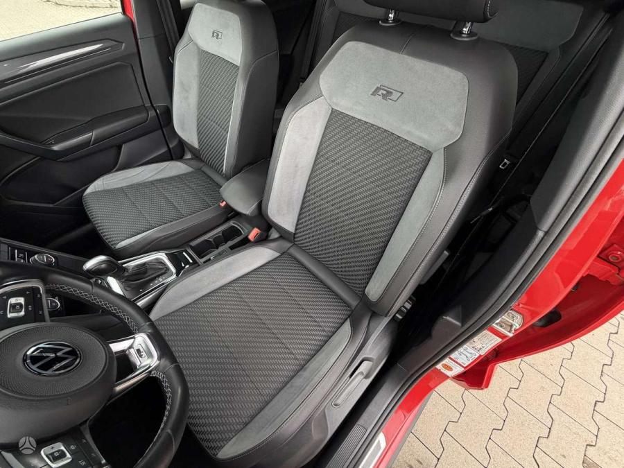 Sarkans Volkswagen T-Roc 2022 Šauļi, ar dzinēja tilpumu 1.50 L un nobraukumu 200 tūkst. km par 17990 €, foto 13 vietnē AUTOMOTO.COM.LV