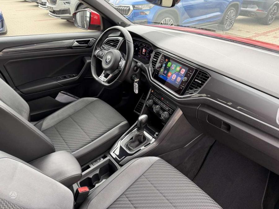 Sarkans Volkswagen T-Roc 2022 Šauļi, ar dzinēja tilpumu 1.50 L un nobraukumu 200 tūkst. km par 17990 €, foto 16 vietnē AUTOMOTO.COM.LV