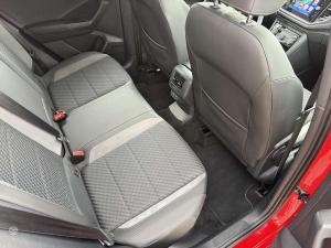 Sarkans Volkswagen T-Roc 2022 Šauļi, ar dzinēja tilpumu 1.50 L un nobraukumu 200 tūkst. km par 17990 €, foto 18 vietnē AUTOMOTO.COM.LV