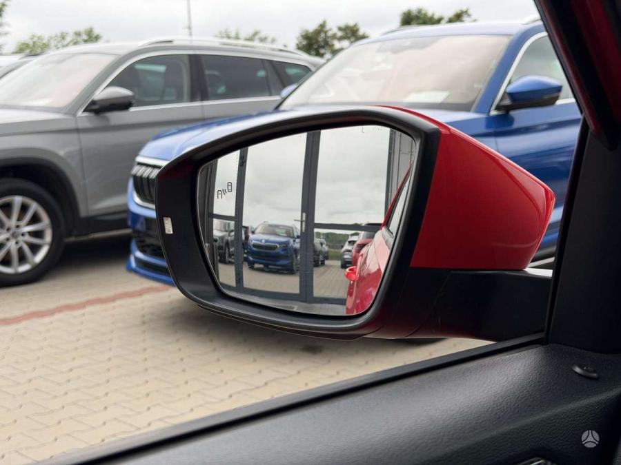 Sarkans Volkswagen T-Roc 2022 Šauļi, ar dzinēja tilpumu 1.50 L un nobraukumu 200 tūkst. km par 17990 €, foto 23 vietnē AUTOMOTO.COM.LV