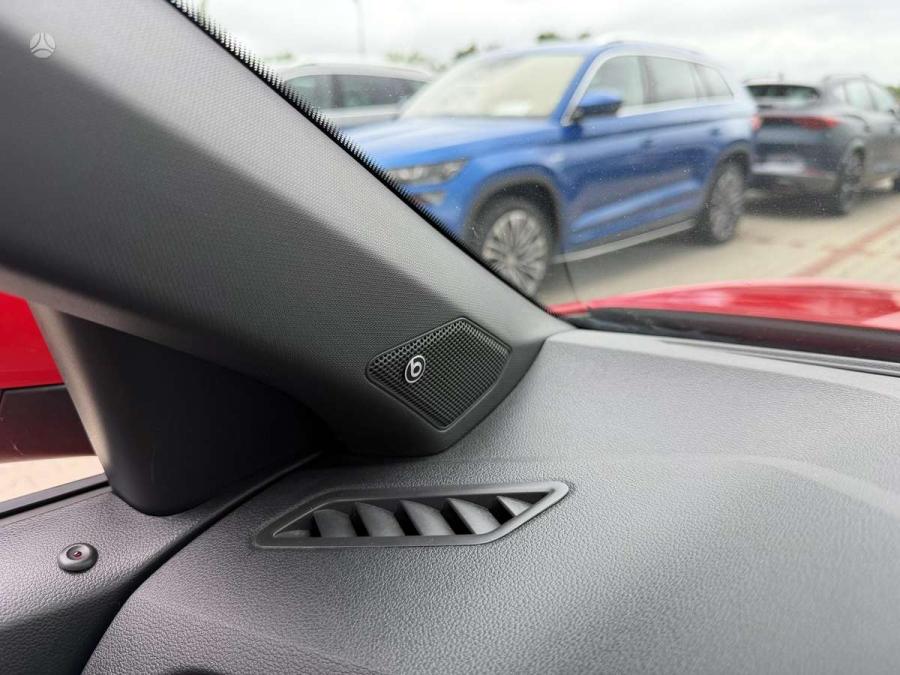 Sarkans Volkswagen T-Roc 2022 Šauļi, ar dzinēja tilpumu 1.50 L un nobraukumu 200 tūkst. km par 17990 €, foto 26 vietnē AUTOMOTO.COM.LV