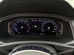 Sarkans Volkswagen T-Roc 2022 Šauļi, ar dzinēja tilpumu 1.50 L un nobraukumu 200 tūkst. km par 17990 €, foto 28 vietnē AUTOMOTO.COM.LV