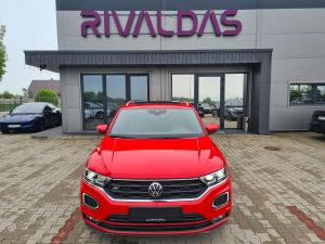 Red Volkswagen T-Roc 2022 in Siauliai, with an engine capacity of 1.50 L and mileage of 166 thousand km for 18950 €, photo  on AUTOMOTO.COM.LV