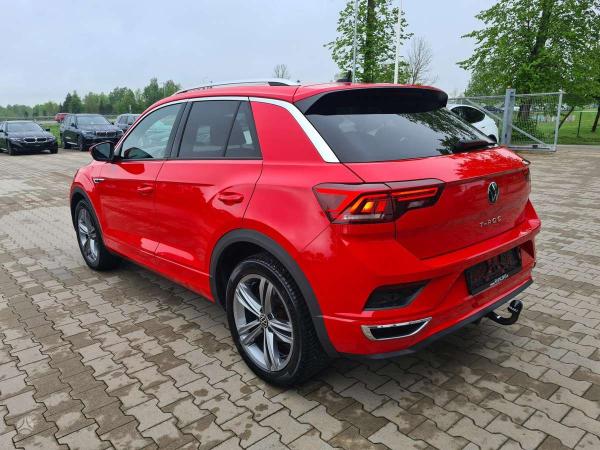 Sarkans Volkswagen T-Roc 2022 Šauļi, ar dzinēja tilpumu 1.50 L un nobraukumu 166 tūkst. km par 18950 €, foto 7 vietnē AUTOMOTO.COM.LV