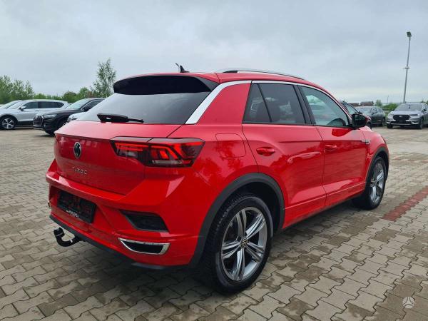 Sarkans Volkswagen T-Roc 2022 Šauļi, ar dzinēja tilpumu 1.50 L un nobraukumu 166 tūkst. km par 18950 €, foto 9 vietnē AUTOMOTO.COM.LV
