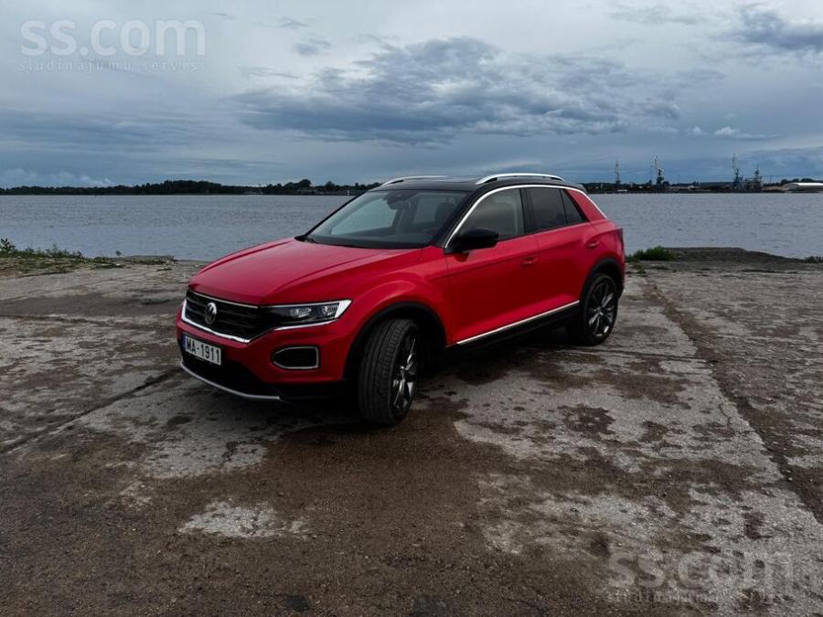 Sarkans Volkswagen T-Roc 2018 Rīga, ar dzinēja tilpumu 1.50 L un nobraukumu 103 tūkst. km par 18000 €, foto 1 vietnē AUTOMOTO.COM.LV