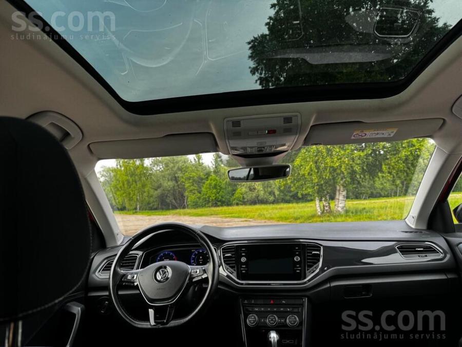 Sarkans Volkswagen T-Roc 2018 Rīga, ar dzinēja tilpumu 1.50 L un nobraukumu 103 tūkst. km par 18000 €, foto 9 vietnē AUTOMOTO.COM.LV
