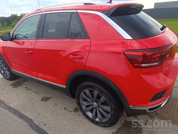 Volkswagen T-Roc 2018 Ogre vietnē Sarkans Volkswagen T-Roc 2018 Ogre, ar dzinēja tilpumu 1.50 L un nobraukumu 134 tūkst. km par 16000 €, foto 6 vietnē AUTOMOTO.COM.LV