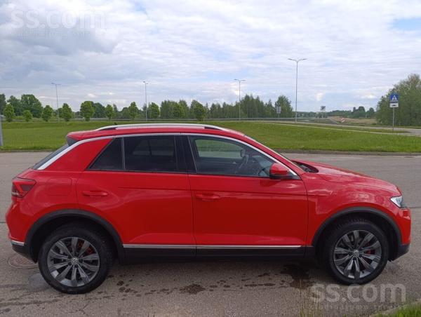 Volkswagen T-Roc 2018 Ogre vietnē Sarkans Volkswagen T-Roc 2018 Ogre, ar dzinēja tilpumu 1.50 L un nobraukumu 134 tūkst. km par 16000 €, foto 8 vietnē AUTOMOTO.COM.LV